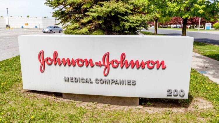 Johnson & Johnson anuncia su división - CONSULTORSALUD