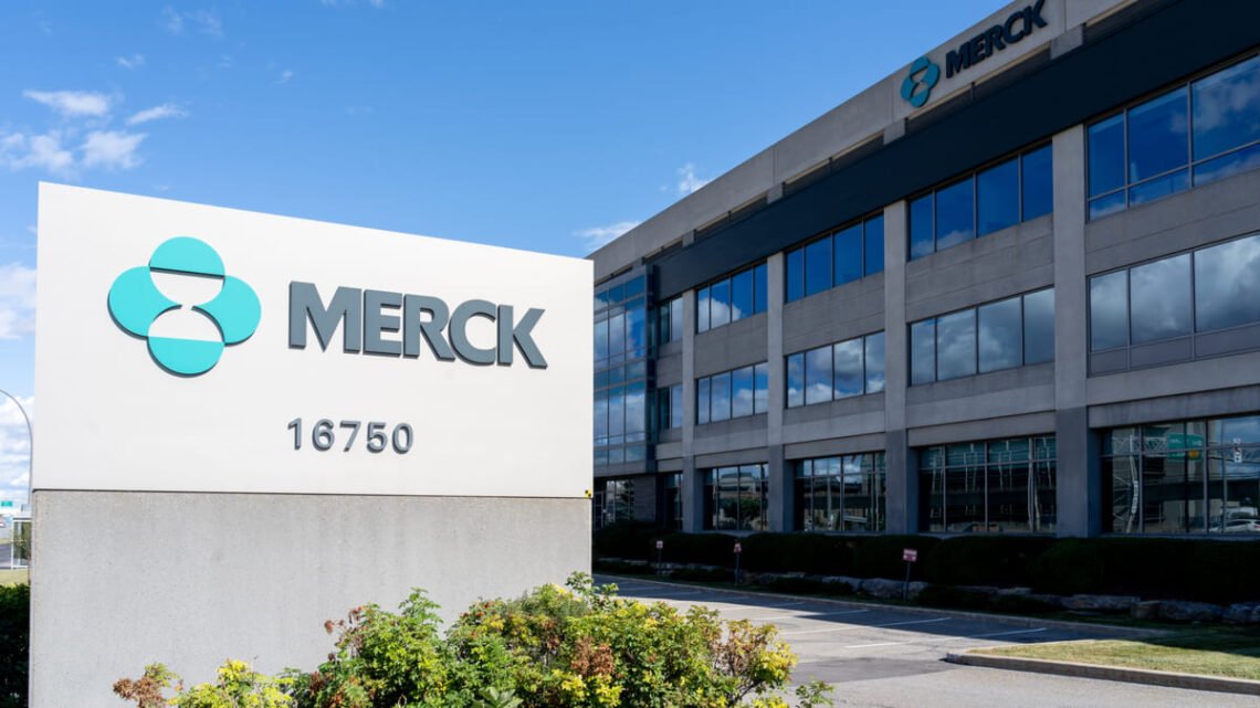 Merck firma acuerdo con una biotecnológica británica para desarrollar ...